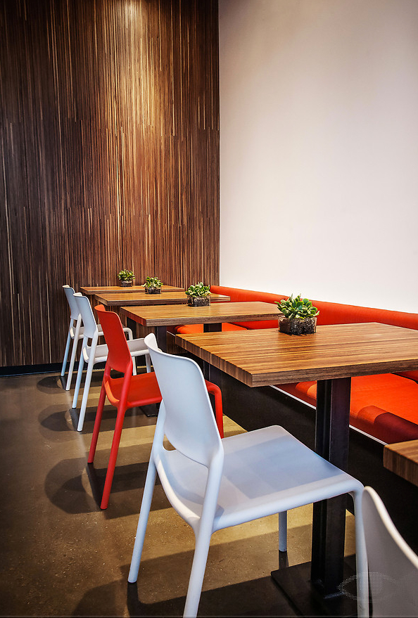 Interview with Owner of Influx Cafe Featuring Niche Restaurant Lights